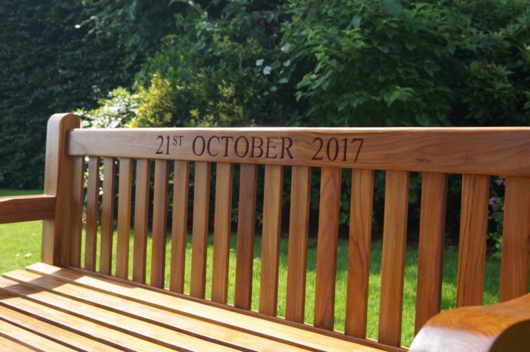 Engraved Memorial Benches | MakeMeSomethingSpecial.com